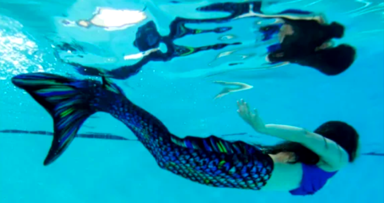 Simma tryggt med sjöjungfrufenor för barn - 4 viktigaste tipsen. Läs här.